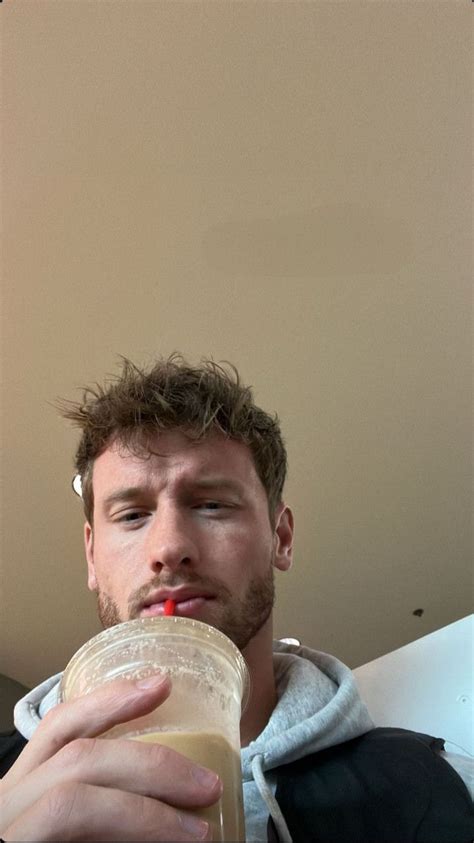 Pin Oleh Christine Damron Di Lachlan Mclean