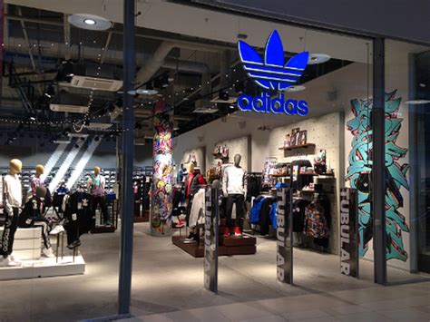 adidas Originals открыл магазин в «Авиапарке»