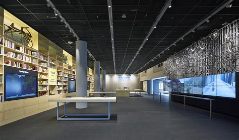 Shimano Cycling World / Eight Inc | ArchDaily