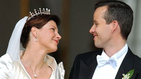 Así Fue La Boda De La Princesa Marta Luisa De Noruega Y Ari Behn Divinity