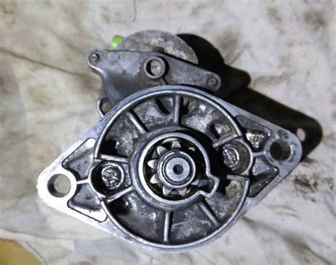 Стартер 4ze1 обратный клапан вакуумного усилителя тормозов — Isuzu Trooper 2g 2 6 л 1991