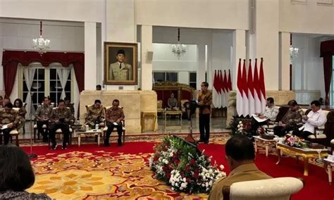 Istana Jelaskan Alasan Prabowo Duduk Sejajar Dengan Jokowi Saat Sidang