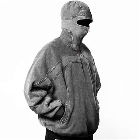 미니멀 스트릿 쇼핑몰 라옴므