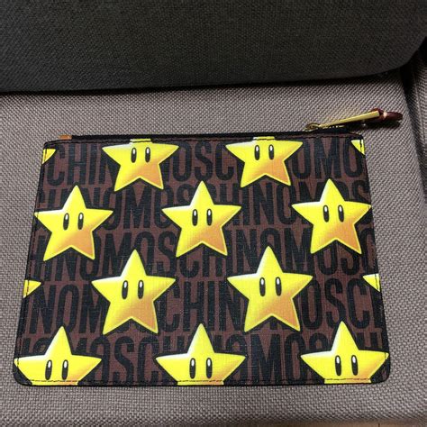 37％割引ホワイト系【2021新春福袋】 Moschino マリオコラボ スター ポーチバニティ バッグホワイト系 Otaonarena
