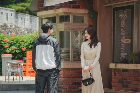 2月「韓劇話題度」top10！《低谷醫生》評價好，《和我老公結婚吧》被罵翻收視依舊高！ Line購物