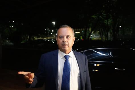 Michelle Bolsonaro E Braga Netto Marcam Presença Em Jantar Do Pl