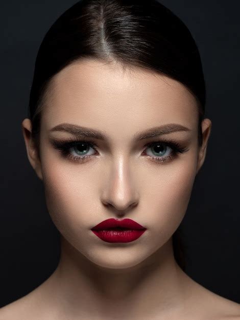 How To Do Classic Makeup Look Saubhaya Makeup
