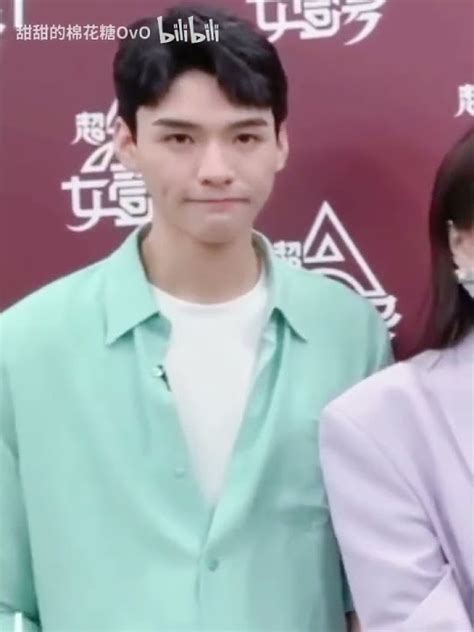 为对方挑选女一号，仿佛看到小狗尾巴一下子掉下去了 Youtube
