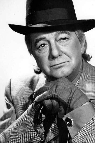 Maurice Evans About Entertainmentie