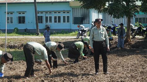 မော်လမြိုင်ကျွန်းမြို့နယ်၌ သစ်စိမ်းမြေဩဇာ ပိုက်ဆံလျှော် မျိုးစေ့ထုတ