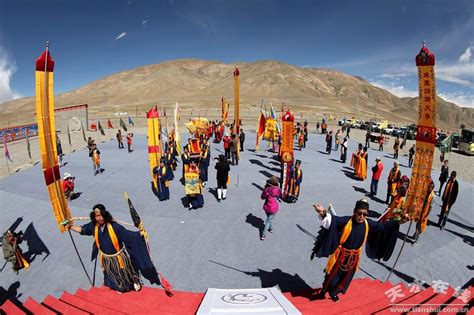 天水在线“天路万里行”活动报道之九敬拜昆仑山图 天水在线