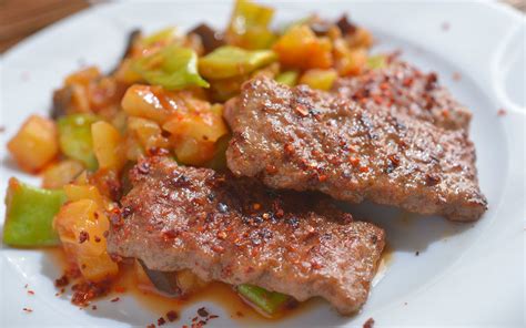 Püf Noktalarıyla Kolay Mükemmel Köfte Nasıl Yapılır Yemek