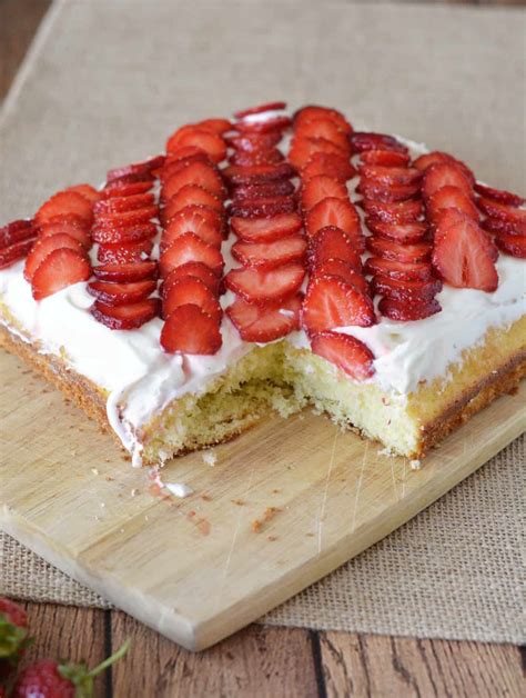 Quick And Easy Strawberry Cake Recipe