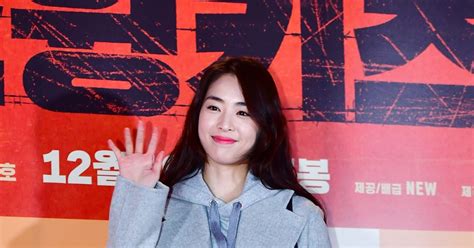 이연희 롱코트롱부츠로 멋낸 시사회 포토엔hd