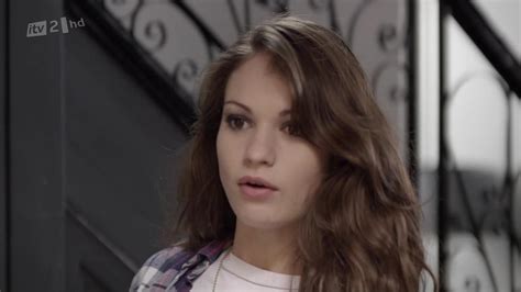 Episode 402 00201 Lily James Online Photo Archive
