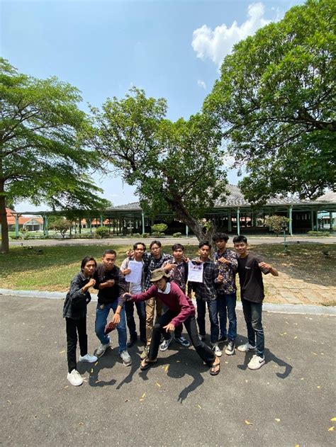 PENELUSURAN ARSIP SECARA MANUAL DAN DIGITAL S 1 Pendidikan Sejarah