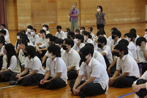 写真詳細（性教育講演会②）｜八重山毎日新聞フォトライブラリ