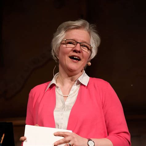 Karin Beckendorff Santa Isabel E V