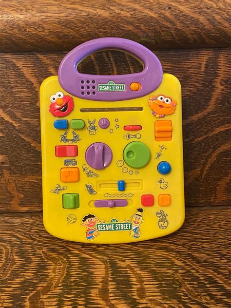 Vintage Sesame Street Giggle Sound Station Elmo And Zoe Toy Music Pad