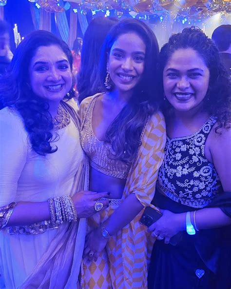 వరలక్ష్మి శరత్ కుమార్ ప్రీ వెడ్డింగ్ సెలబ్రేషన్ ఫొటోలు Varalakshmi Sarathkumar Pre Wedding