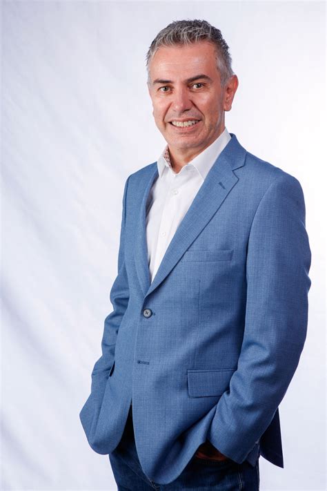 Από το 1970 έως σήμερα Η εικαστική διαδρομή της Νίκαιας Η τέχνη αποτελεί ζωντανό κομμάτι της