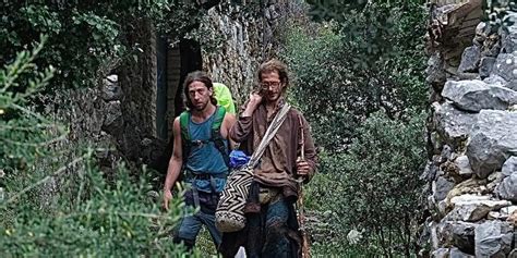 Vídeo desalojados los hippies de la familia Arcoiris de Benaocaz
