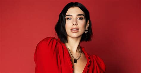 Dua Lipa Në Një Lidhje Me Komedianin E Njohur Fotot I Kapin Mat