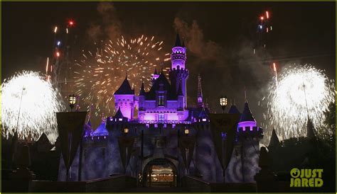 Disney Parks Announces The Return Of Fireworks Shows At Disneyland
