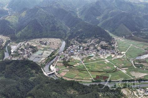 贵州三穗：美丽乡村景色如画 人民图片网