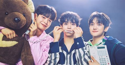 루시 와장창 티켓 완판