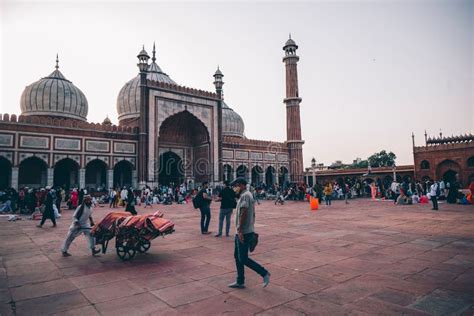 Large Group Of People Joining To Perform Namaz At Jama Masjid Old Delhi