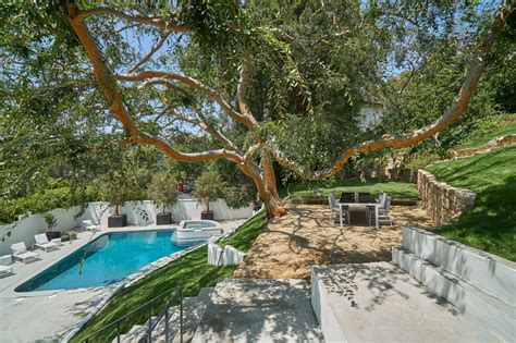 Photo 19 Of 20 In Snatch Up James Deans Former Hollywood Home For 4m