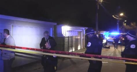 Chicago Police Find Man Shot To Death In Far South Side Alley Cbs Chicago