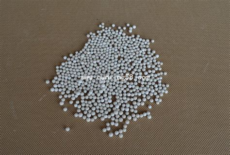 产品中心 陶瓷系列 活性氧化铝 分子筛 鲍尔环 陶瓷散堆填料厂家 蜂窝陶瓷 塑料散堆填料 金属规整填料 活性氧化铝 江西省萍乡市群星