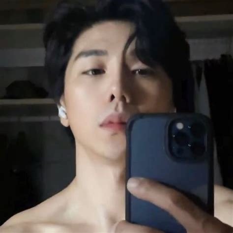 그니깐 ㅋㅋ 누나 왜 나보고 형님이라고그래 🥲