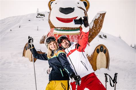 Simone R Amaze Models