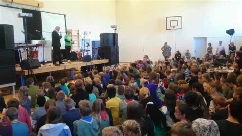 Regnskogshow Hareid V2 Vikebladet No