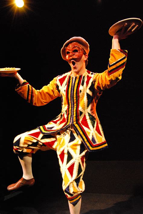 Arlecchino Commedia Dell Arte LIBRAIN