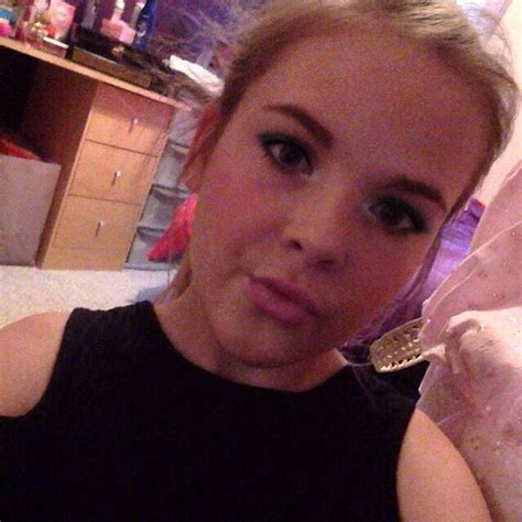 Aopolaqynusvsmm1xykba1ssbrxzarqor0my2iuxkuoa S900 C K C0x00ffffff No Rj