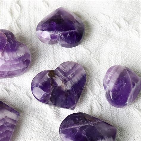 Dream Amethyst Heart • The Green Crystal