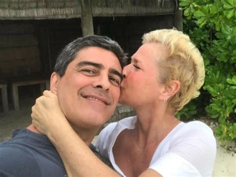 Junno Andrade Comemora Aniversário De 60 Anos De Xuxa Te Amo Na Essência
