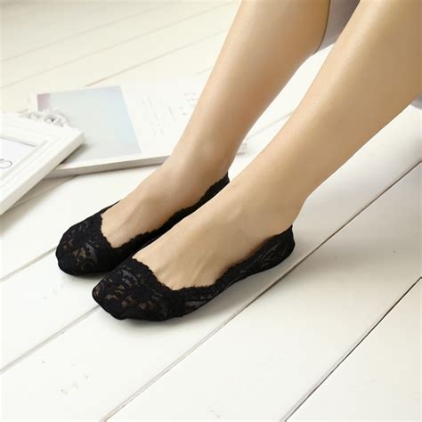 여성용 미끄럼 방지 레이스 플라워 짧은 양말 얇은 양말 미끄럼 방지 보이지 않는 발목 양말 여름 패션 1 쌍 신제품