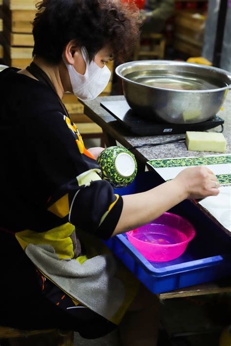 美国典当店老板捐出二战相册 揭秘他获赠的国礼 封面独家