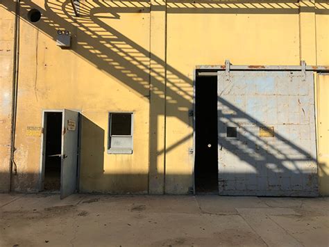 探访贾跃亭美国造车工厂：没有任何生产设备，仅一名员工打卡10公司澎湃新闻 The Paper