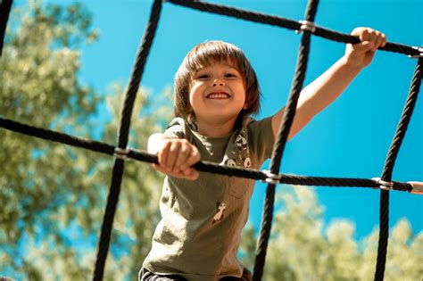 子どもの自己効力感を高めるメリットは？具体的な高め方も5つ解説！ 教育革命コーチング