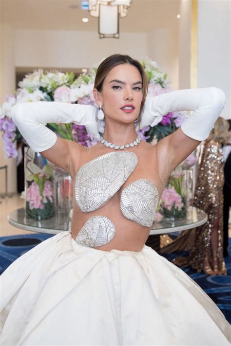 Alessandra Ambrosio Nude The Fappening