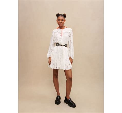 Maje біле плаття прошва