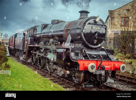 Lms Jubilee Class 6p 4 6 0 No 45690 Leander Steam Locomotive At Heywood Station On The East