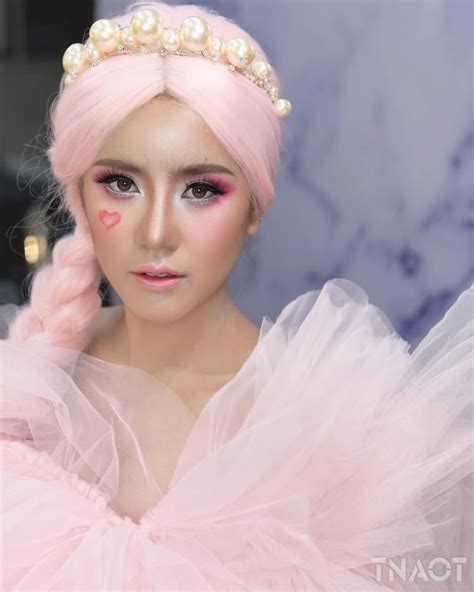 មិនសូវបានជួបគ្នានោះទេតែ ទេព បូព្រឹក្ស ប៉ះគ្នាជាមួយ សុខ ពិសី ម្តងៗពិតជាស្និទ្ធស្នាលហួសការស្មាន