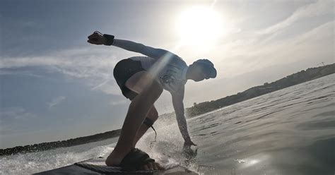 Salou elektryczna jazda na desce surfingowej z instrukcją GetYourGuide